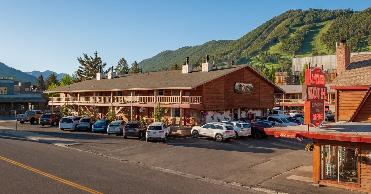 Antler Inn - A Jackson Hole Resort | Town Square Inns
